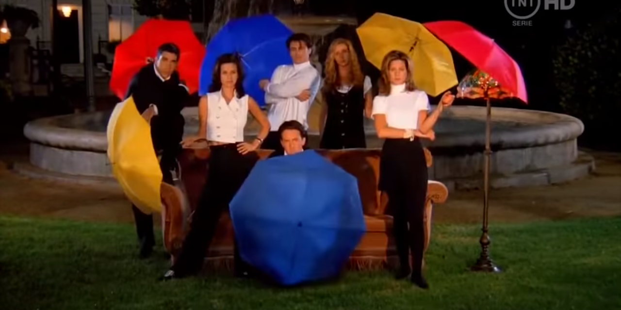 The "Friends" Opening Credits Without Music Are Really Weird